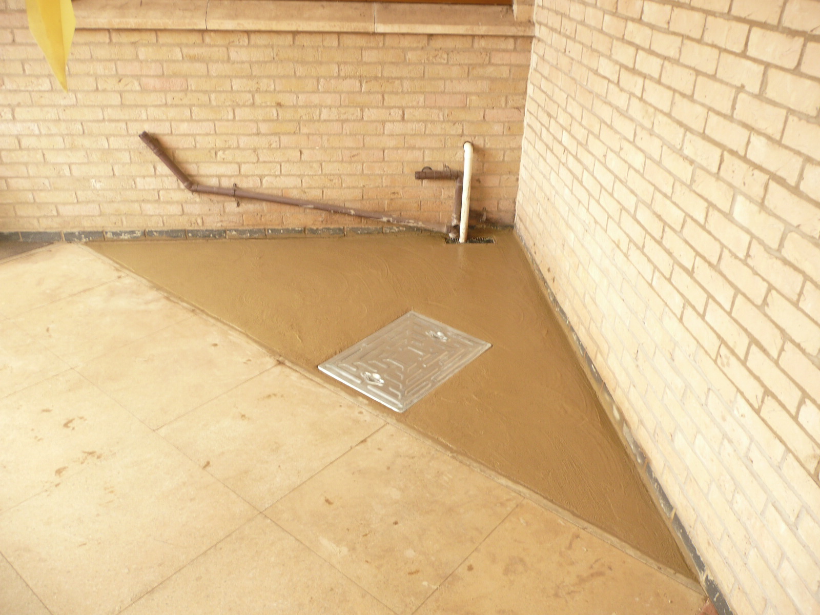 Manhole Cover Installation - Watlington Drain Renovations